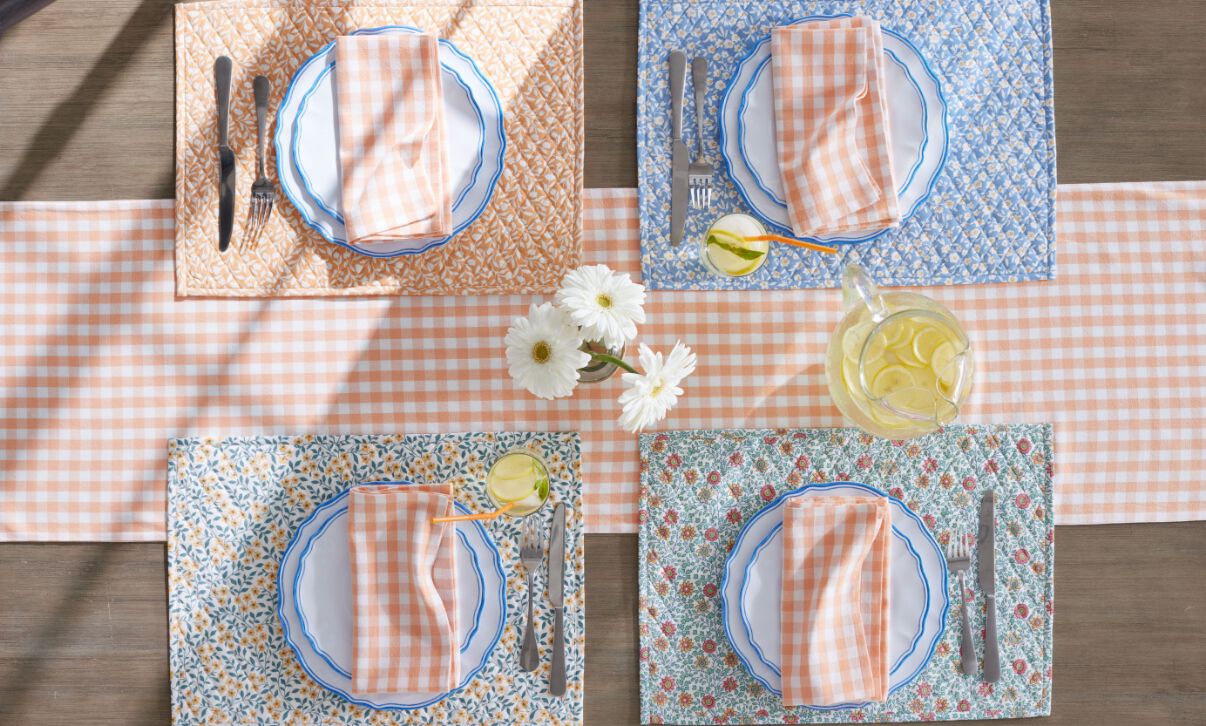Tips for Hosting an Outdoor Party | The Company Store