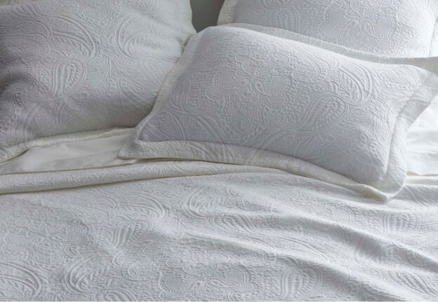 Matelassé Bedding Guide | The Company Store