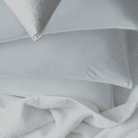 How to Clean Throw Pillows and Bed Pillows | The Company Store